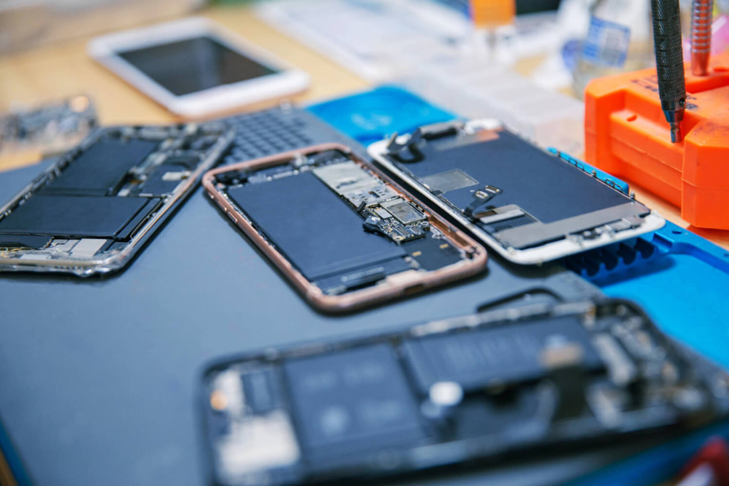 Cell Phone Repair in Tampa, FL | Tampa - D Tech Clinic