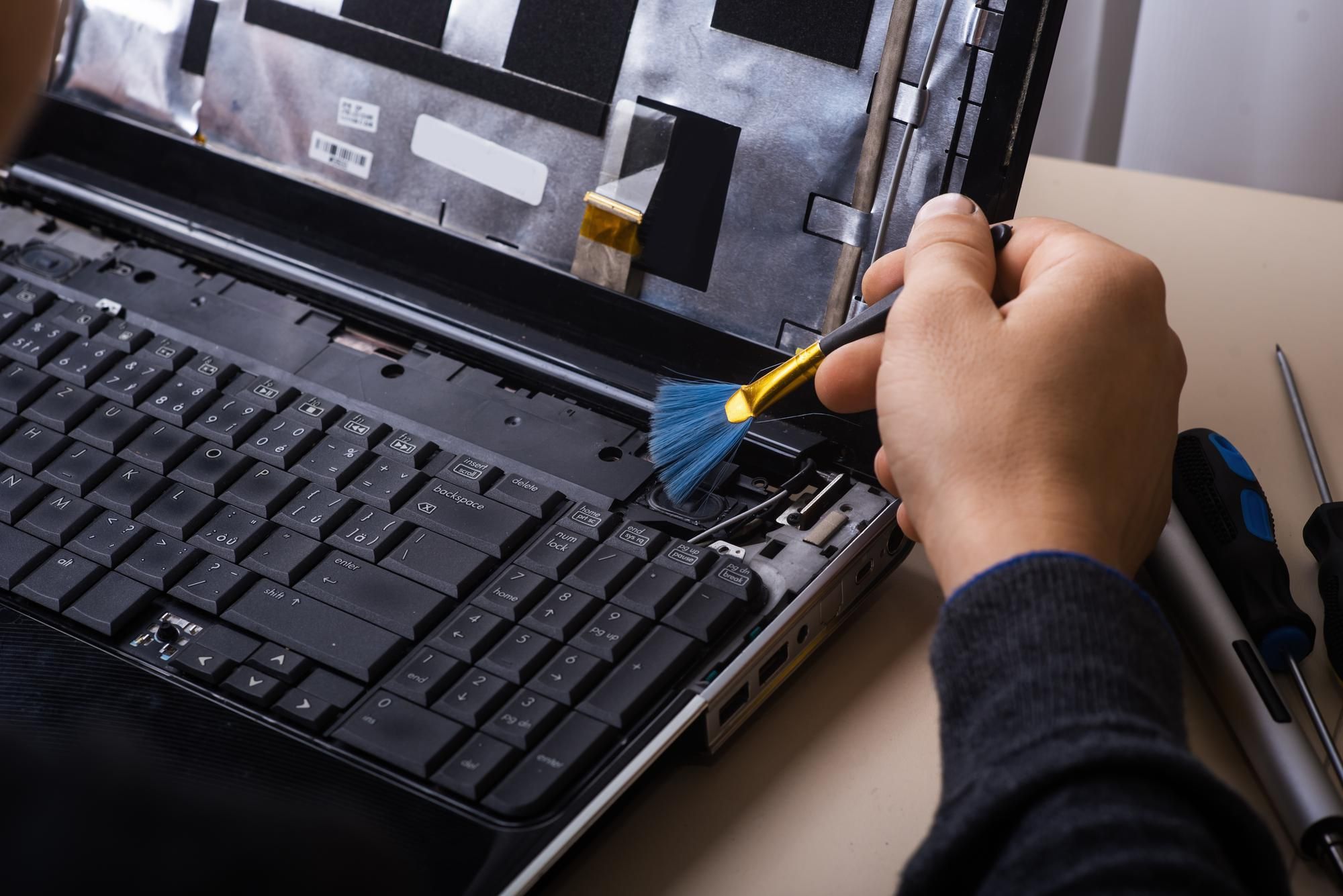 HP Laptop Repair in Tampa | Screen Repair | Battery Replacement